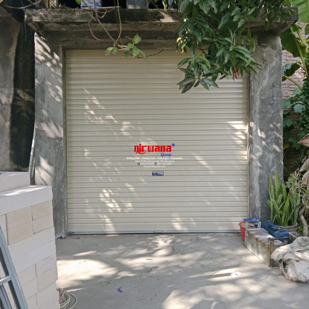 Pemasangan Pintu Rolling Door One Sheet Polos di Bangetayu Kulon,Genuk ... Pemasangan Pintu Rolling Door One Sheet Polos di Bangetayu Kulon,Genuk ...