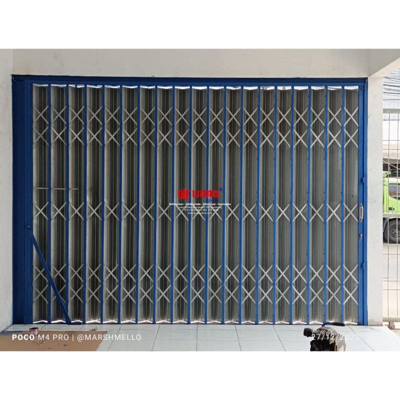 Pemasangan Pintu Harmonika Rasional C dengan ketebalan 0,8mm di ...