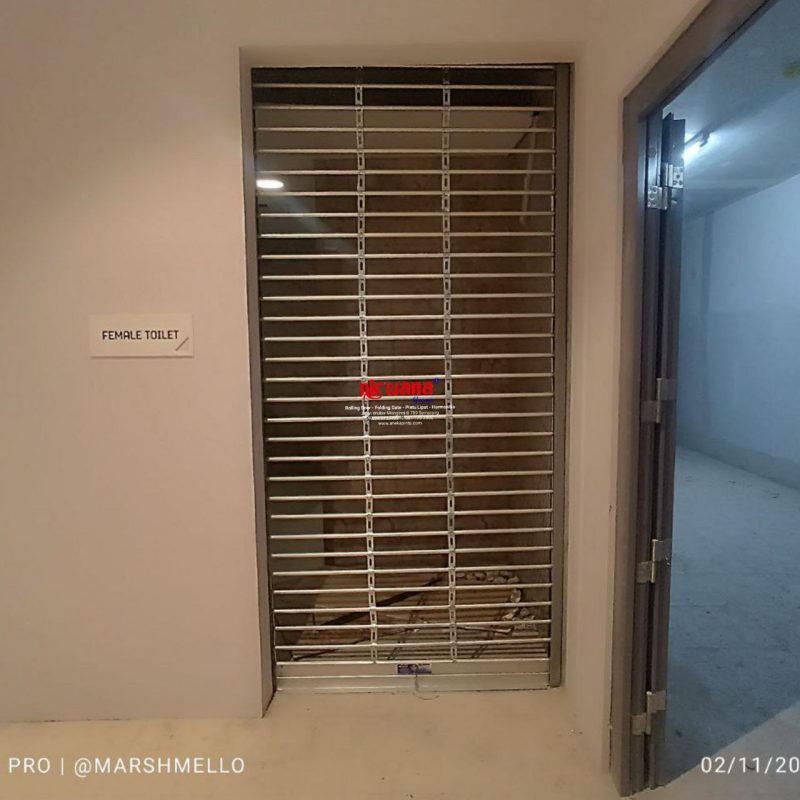 Pemasangan Pintu Rolling Grille Stainless Queen City Mall, Semarang ...